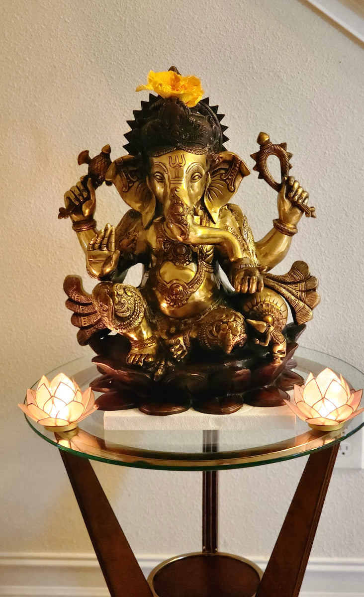 Chaturbhuja Ganesh 21" - The Benevolent God – JayArts.com
